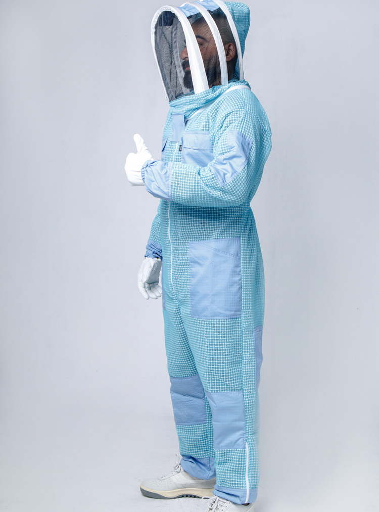 BlueSky Beekeeper Suit with Detachable Veil and Ventilated Gloves – BeBees