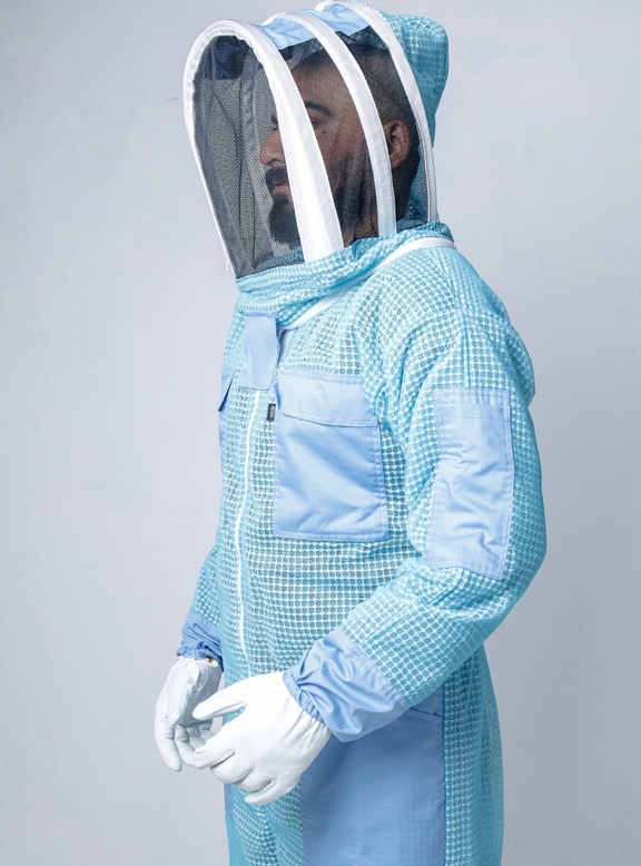 BlueSky Beekeeper Suit with Detachable Veil and Ventilated Gloves – BeBees
