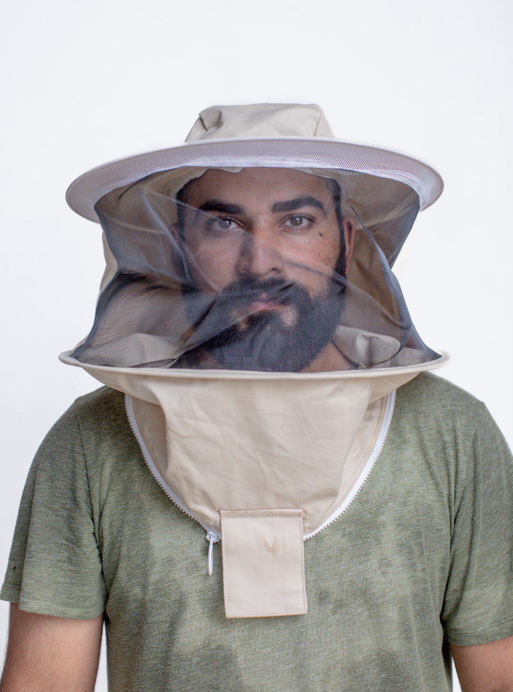 HiveSafe Beekeeping Veil – BeBees